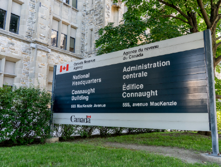 National - Protecting French language rights